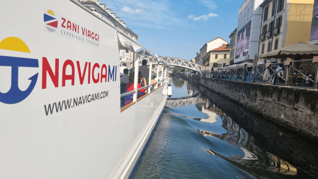 Boat tour on the on the Navigli canals in Milan - Zaniviaggi